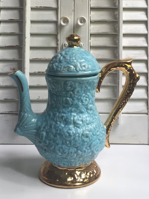 Vintage Teapots Inventory - Southern Vintage Table