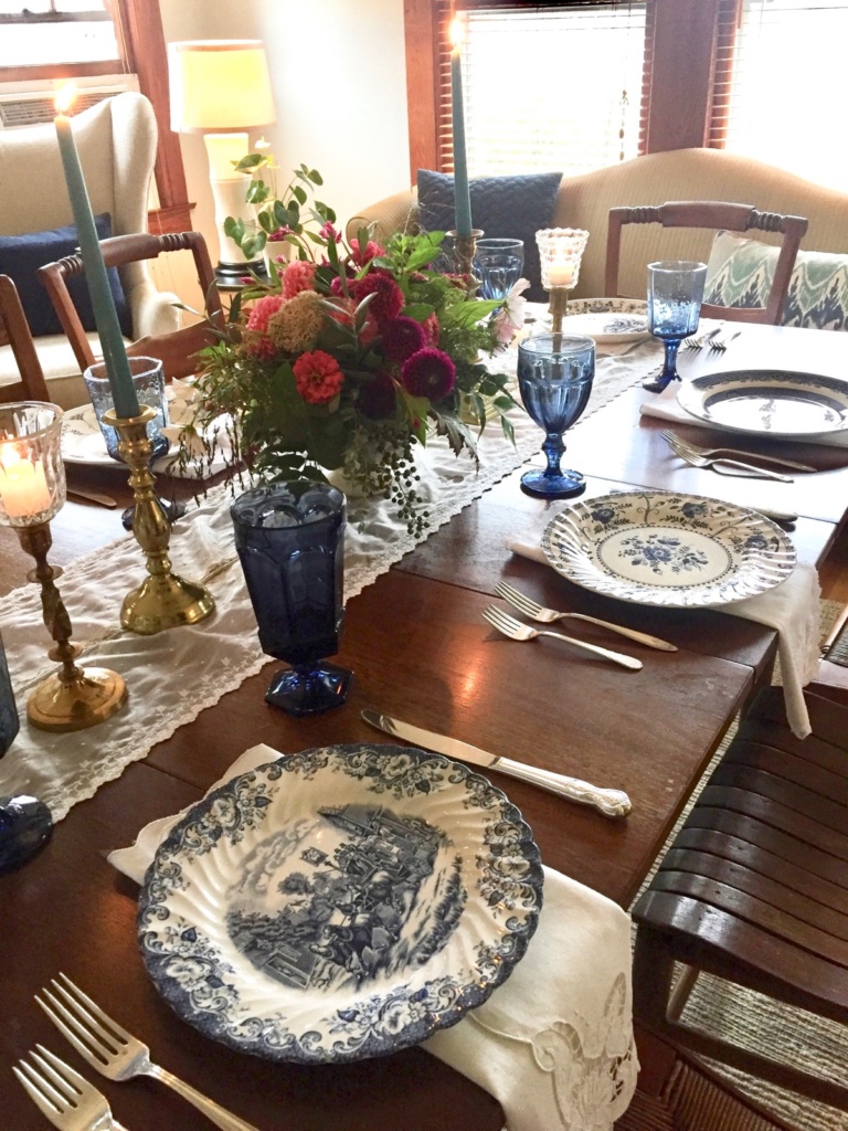 Southern Vintage Table Event - Treat Yourself to A Business Lunch ...