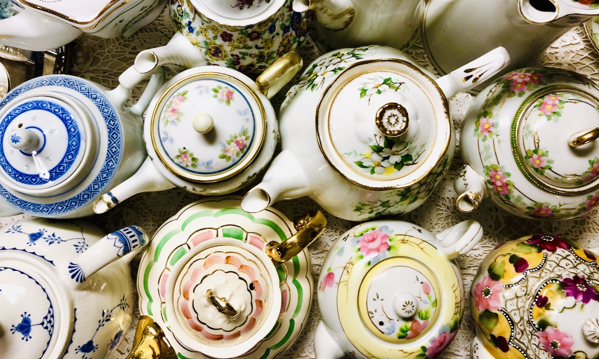 Vintage Teapots - Southern Vintage Table