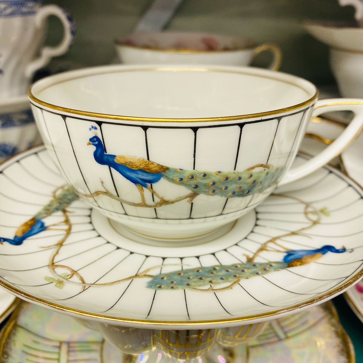 Vintage Features - Birds of Different Feathers - Southern Vintage Table
